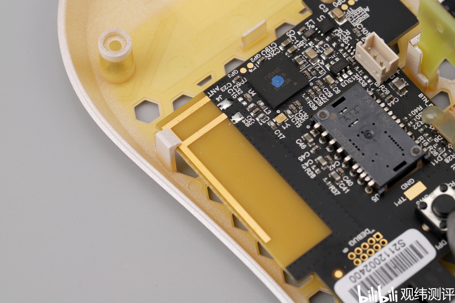 《图解装备54》终极鼠标的含金量，拆解Finalmouse Starlight-12 Zeus - 哔哩哔哩