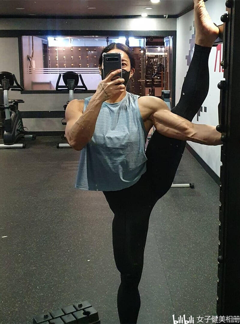 大块头肌肉铁女Park Han Wul，纯纯的金刚芭比！ - 哔哩哔哩