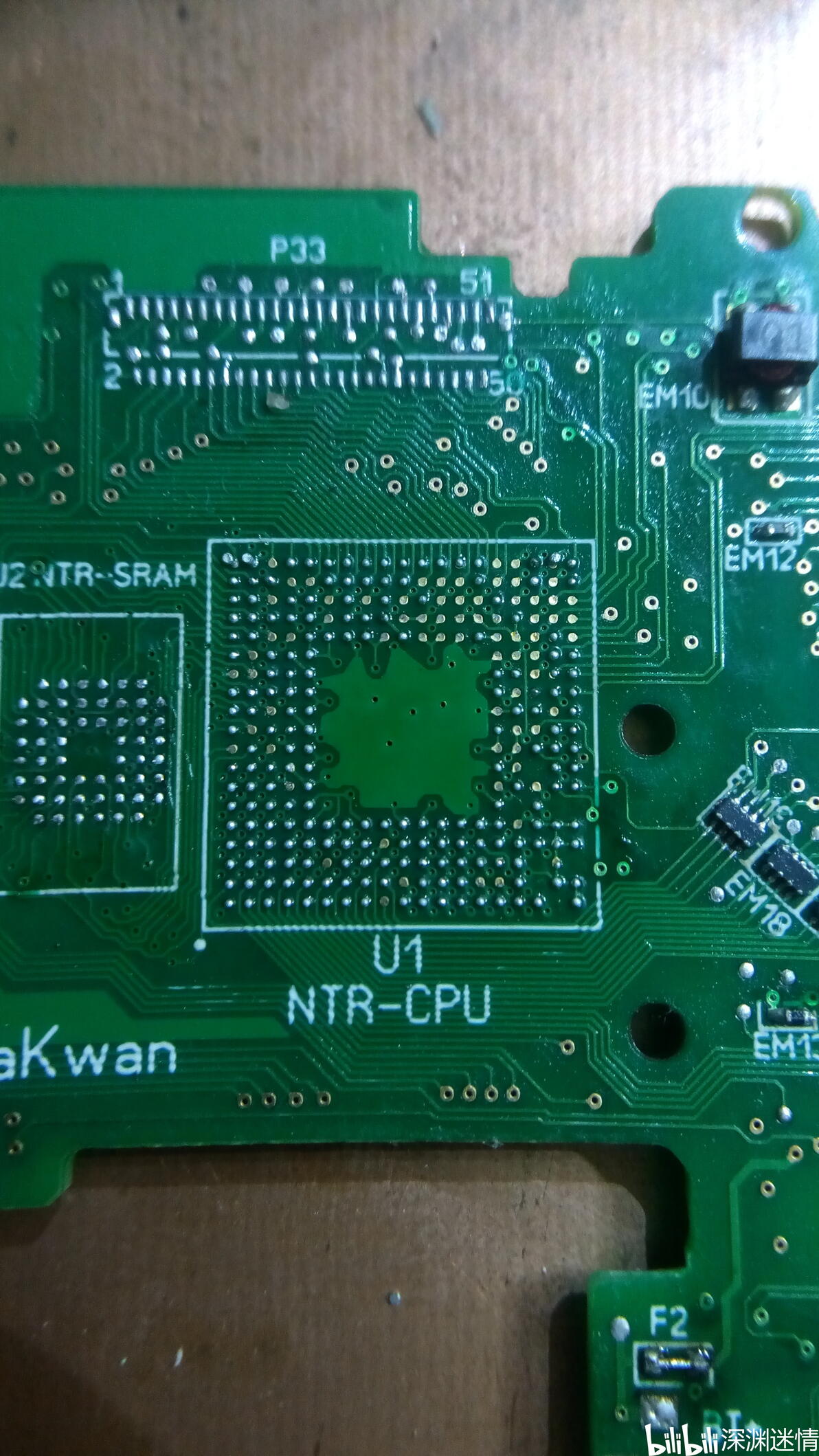 NDS改GBA，尝试搬电子元件用仿GBA形状PCB板改的 - 哔哩哔哩