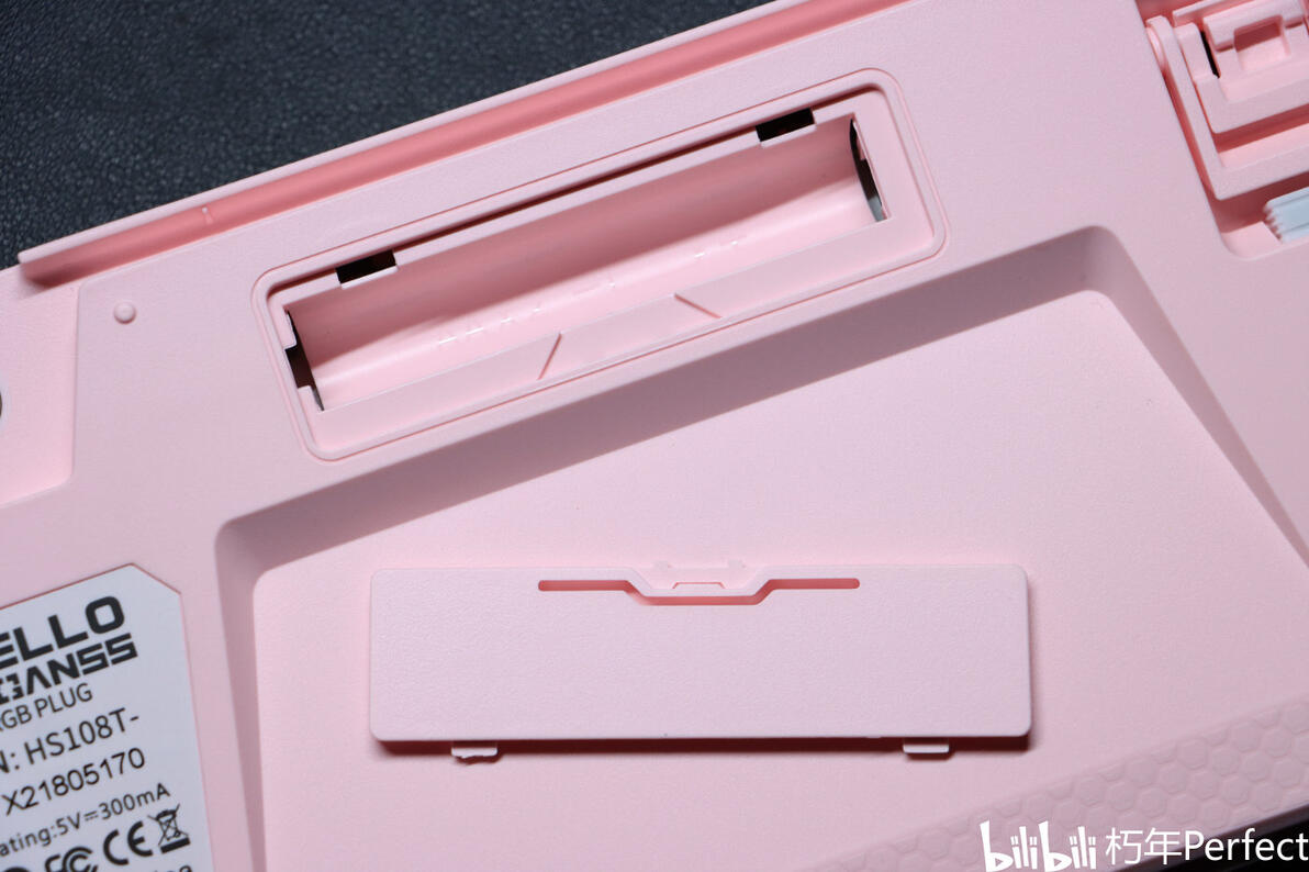 HELLO GANSS HS108T 三模热插拔机械键盘开箱评测 - 哔哩哔哩