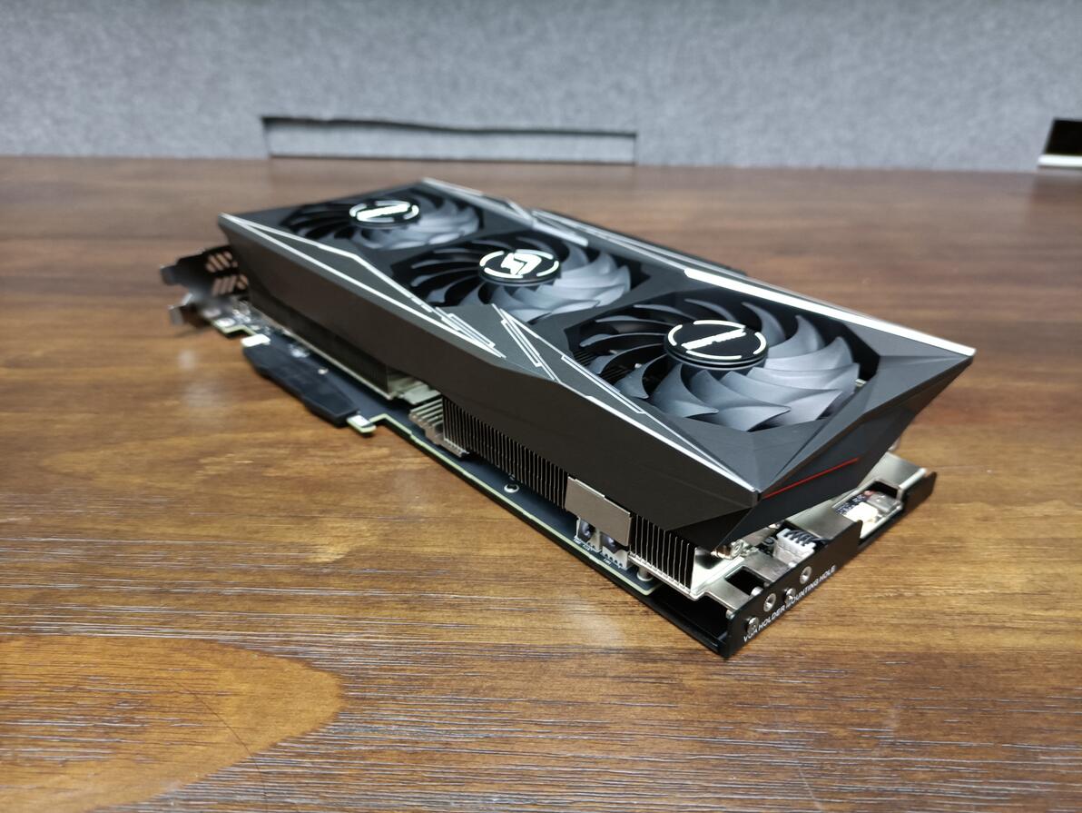 【火神拆解】七彩虹 RTX3070 Vulcan OC 拆解评测（含5600X VS 3600对比数据） - 哔哩哔哩