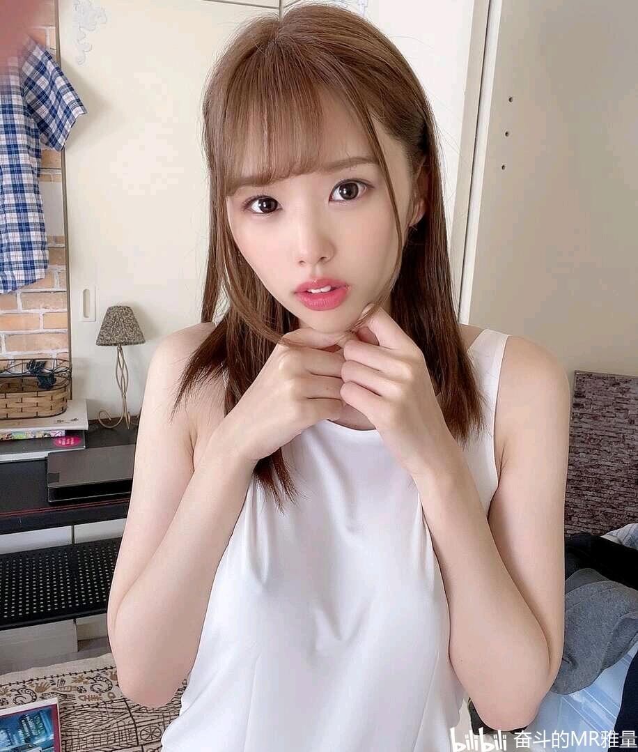 每天分享一个美女——新井里真(新井リマ) - 哔哩哔哩