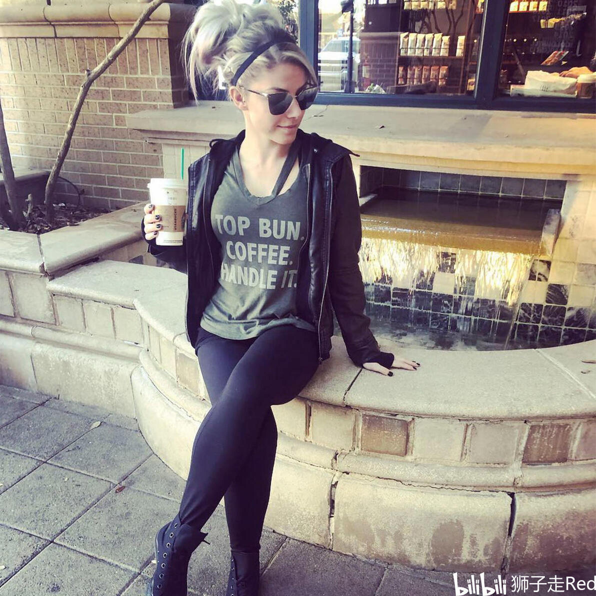 WWE小魔女Alexa Bliss阿莱萨布里斯人物介绍及精选照片集 - 哔哩哔哩