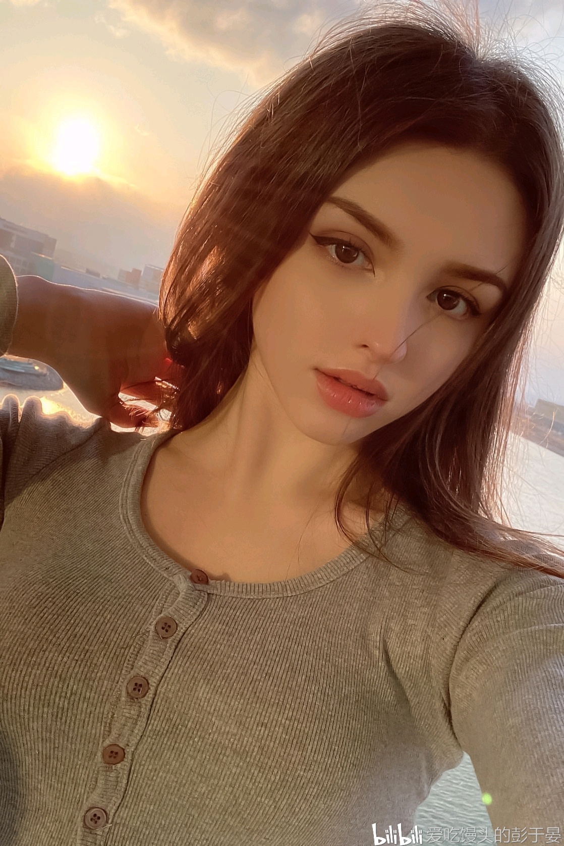 Karimova Elina_엘리나*ins:elina_4_22 - 哔哩哔哩