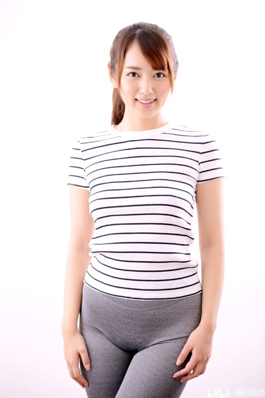 【每日观优】美咲佳奈（美咲かんな）遭家人反对而引退的甜美系老师 哔哩哔哩 