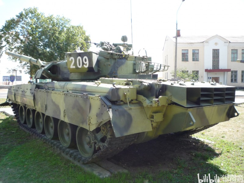 简述哈尔科夫的T-80改型 - 哔哩哔哩
