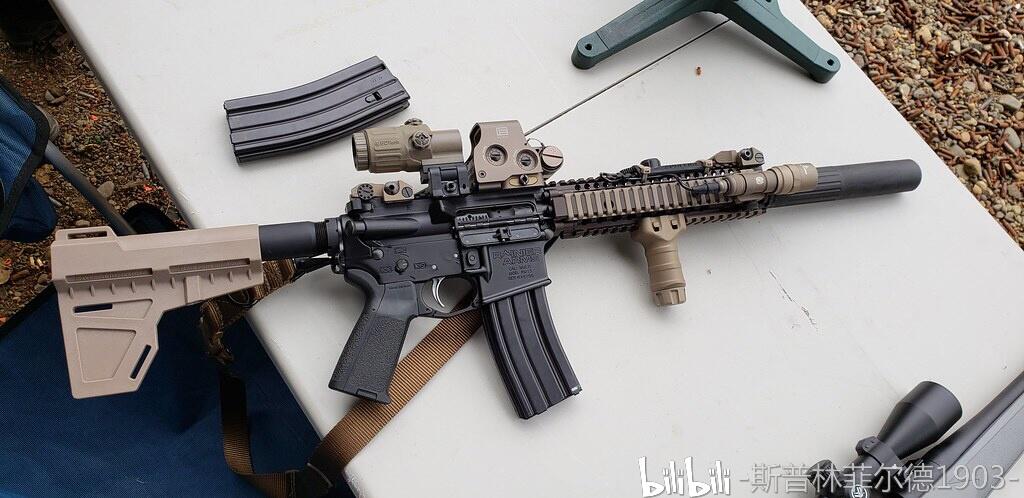 五分钟教你如何区分M16与M4系列！ - 哔哩哔哩