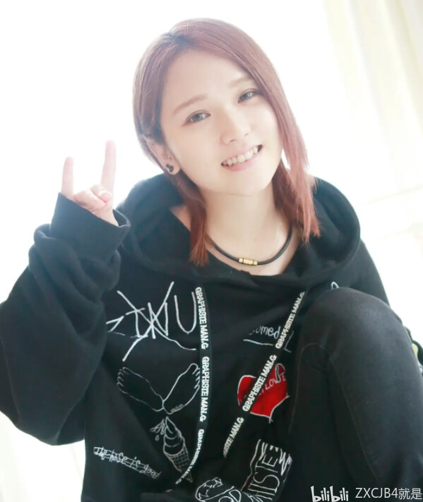 优选28，椎名空的最新椎名そら作品写真图集中文资料简介WANZ写真 - 哔哩哔哩