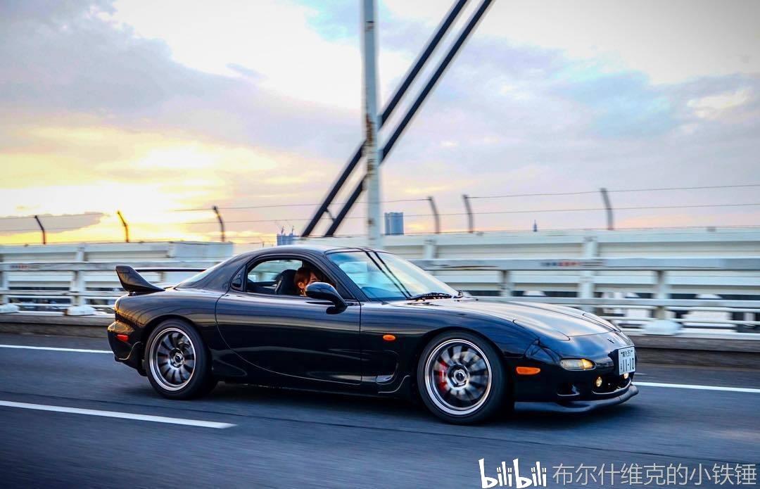 上坡“王牌”——高桥启介FD3S - 哔哩哔哩