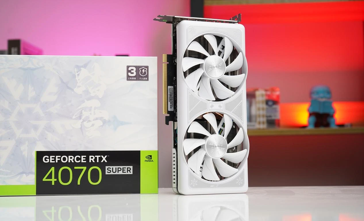 耕升 RTX 4070 SUPER 踏雪Mini显卡评测：加量不加价，娇小玲珑 - 哔哩哔哩