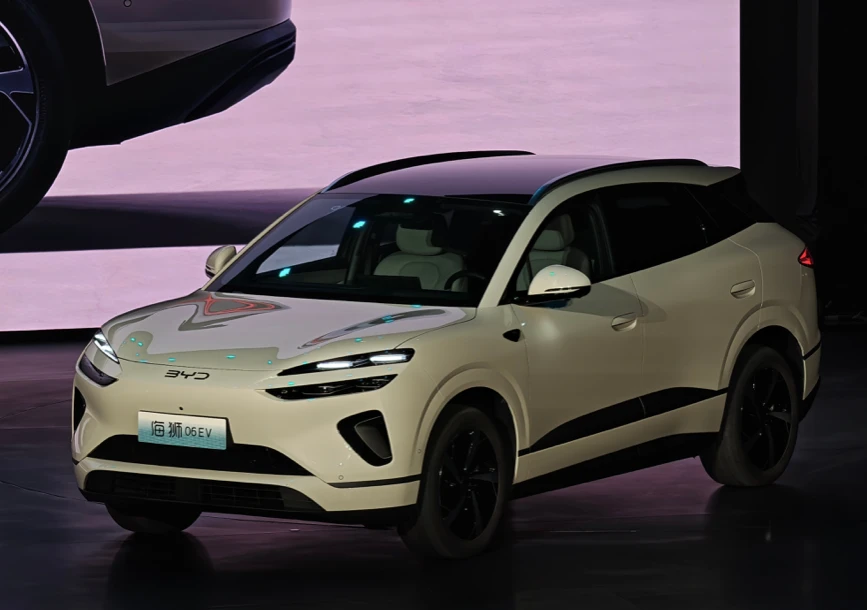 高品质大五座中型SUV，海狮06DM-i、海狮06EV上市，13.98万起售 - 哔哩哔哩