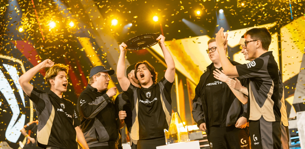 回顾|EWC电竞世界杯首周战罢 四项目尘埃落定，中国VKG登顶APEX创造历史 - 哔哩哔哩