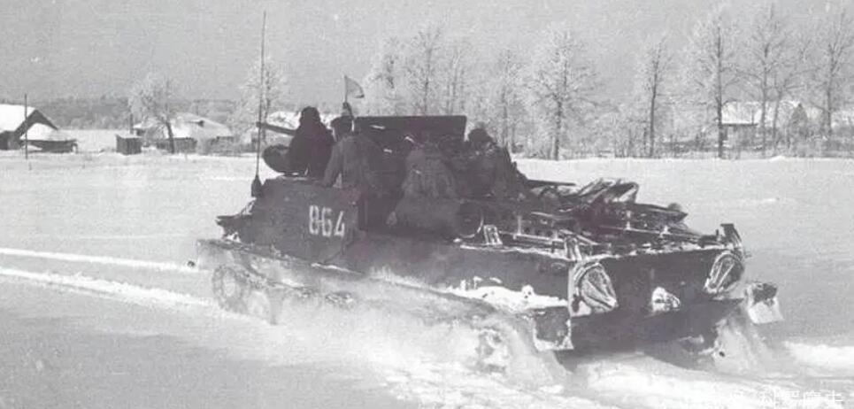 30!30下山了!（浅谈BTR装甲车的前世今生） - 哔哩哔哩