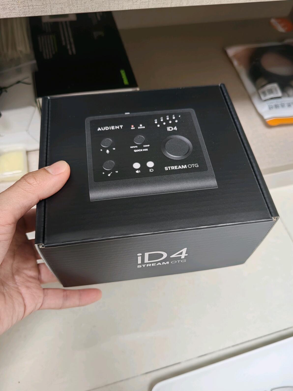 新声卡Audient ID4 Stream OTG入手评测 - 哔哩哔哩