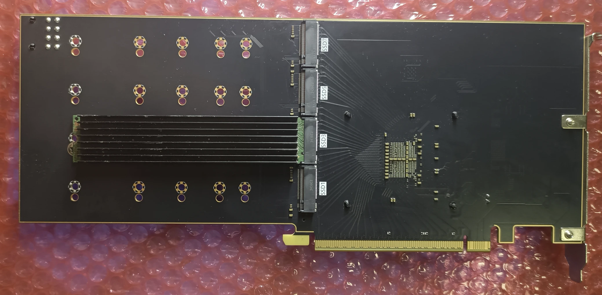 PEX88048大甩卖了，是时候出一款8口M.2 GEN4X4的小黄鱼搅屎棍了 - 哔哩哔哩