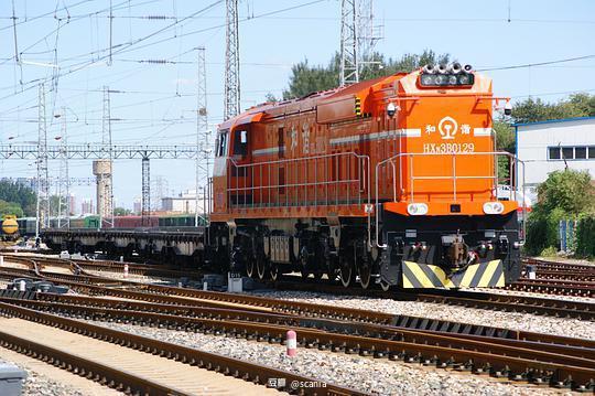 【科普】改头换面—中国铁道部｜中车大连机车车辆有限公司｜HXN3B型内燃机车 - 哔哩哔哩