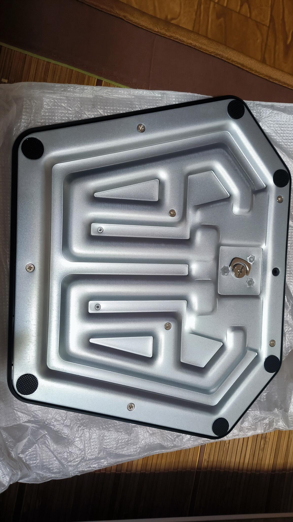 雷鸟32U8 上手体验（附 INF&ICC配置文件） - 哔哩哔哩