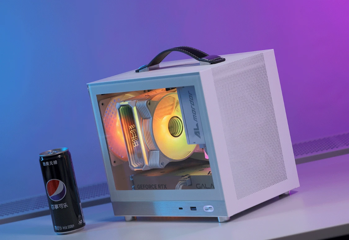 预算6K左右可以提着走的ITX小主机：14400+4060搭配闪鳞G200装机 - 哔哩哔哩