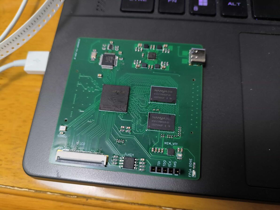 做一个带DDR3内存的开源Lattice ECP5开发板（功能验证已通过） - 哔哩哔哩