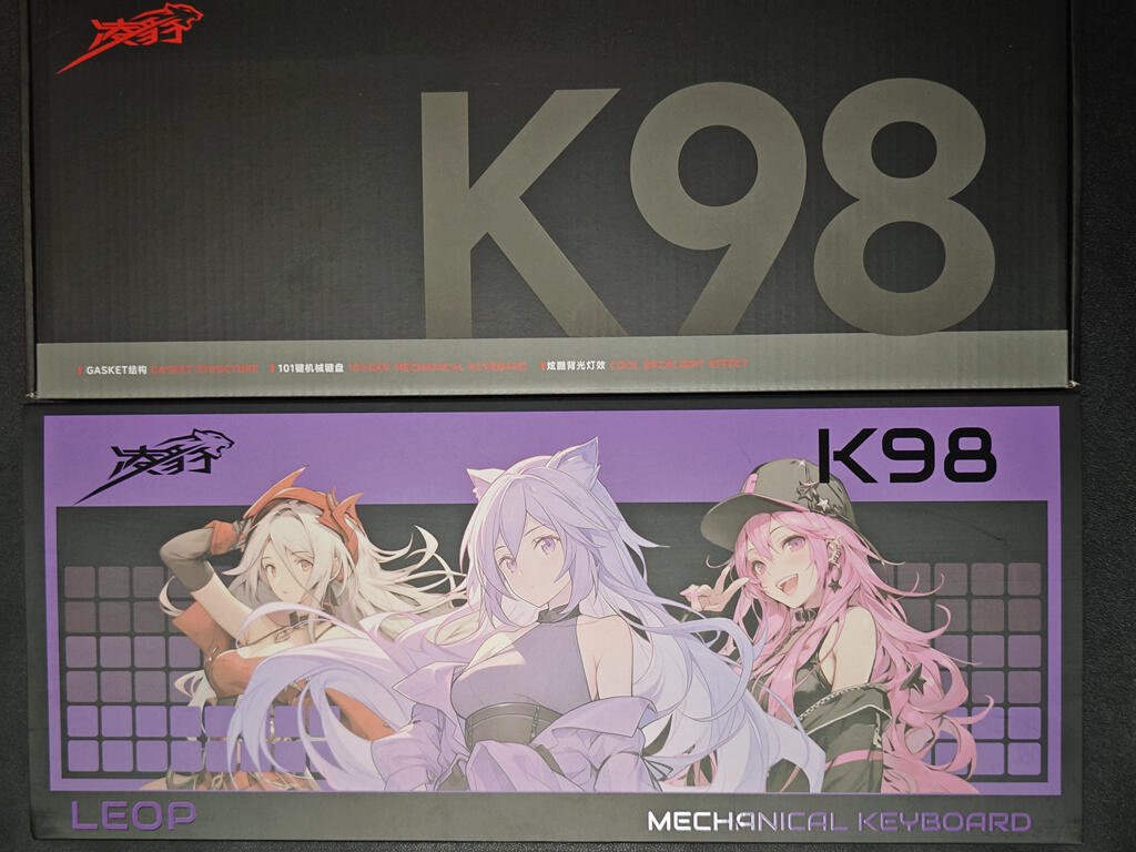 侧翼流光灯带+二次元IP设计加持！凌豹K98三模Gasket机械键盘体验 - 哔哩哔哩