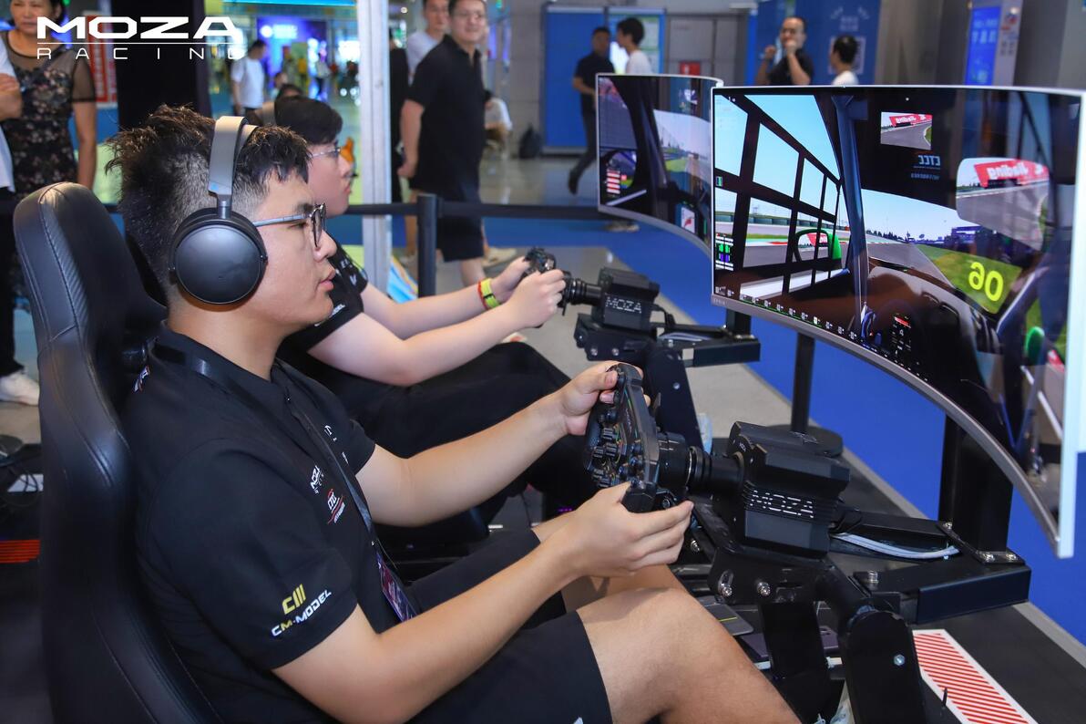 MOZA品牌两大年度系列模拟赛车赛事，圆满收官！ - 哔哩哔哩