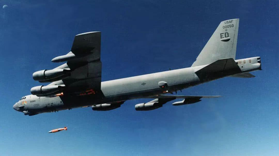 俄罗斯R-37M远程空空导弹 - 哔哩哔哩