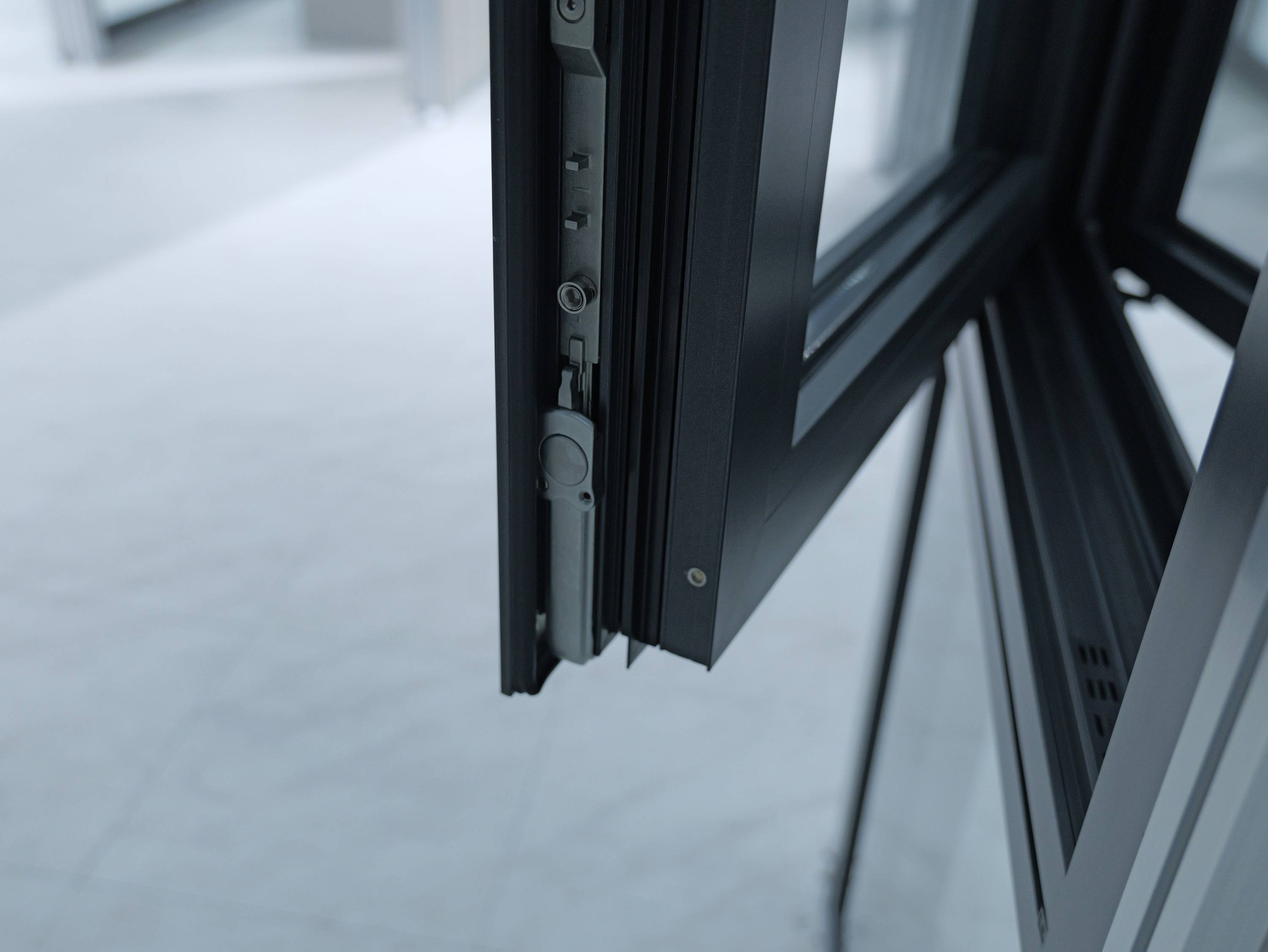 HOPO和HOPPE有啥区别，谁的门窗五金配件更适合家用？ - 哔哩哔哩