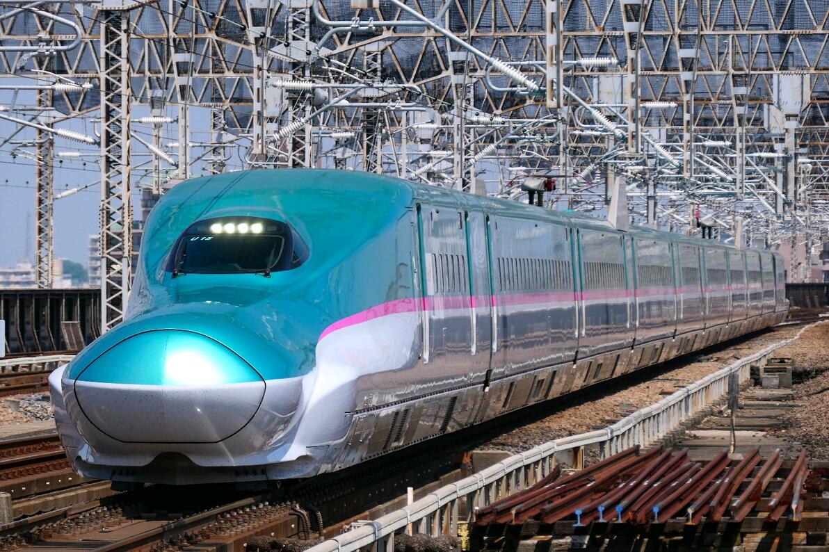 0004｜新干线E5/H5系 图源维基百科 - 哔哩哔哩