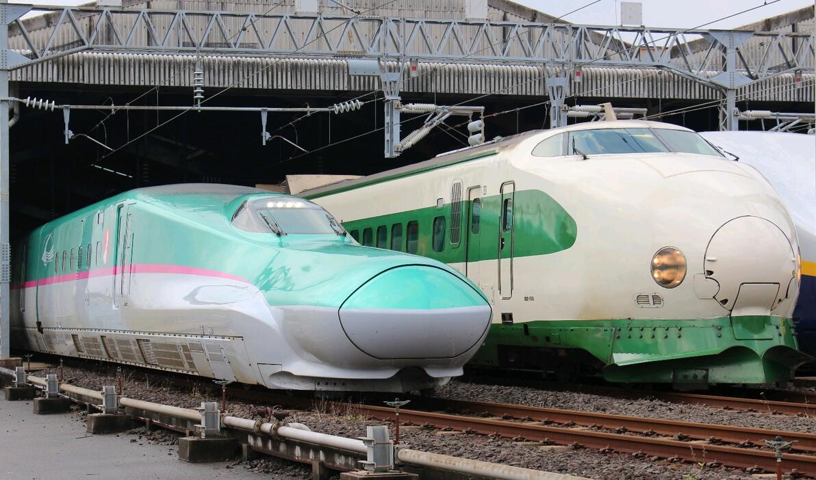 0004｜新干线E5/H5系 图源维基百科 - 哔哩哔哩
