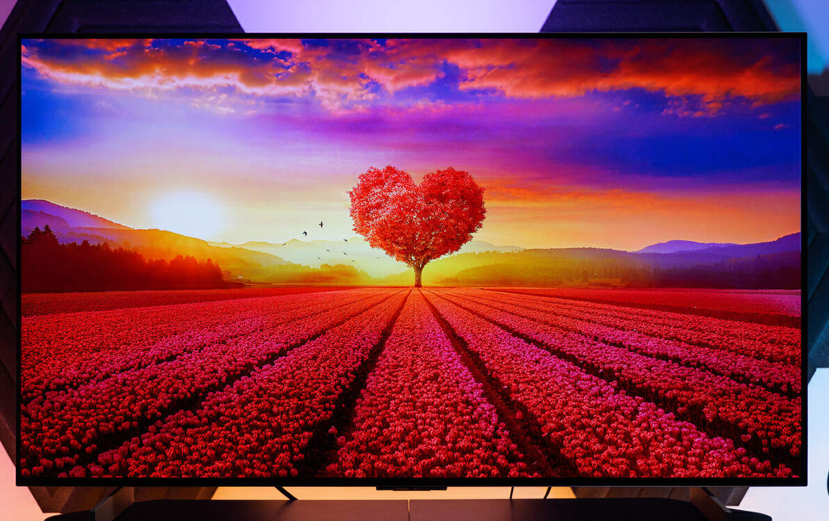 桌面巨屏爱好者新宠：LG 42C4 OLED电视详测 - 哔哩哔哩