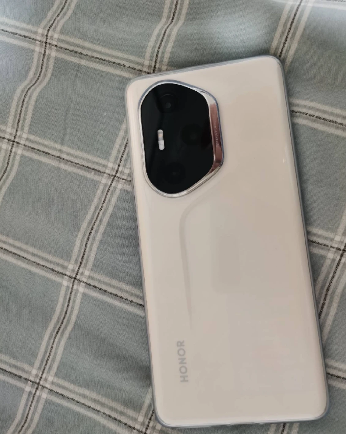 荣耀300Pro（荣耀300pro）怎么样？体验3天优缺点测评 - 哔哩哔哩