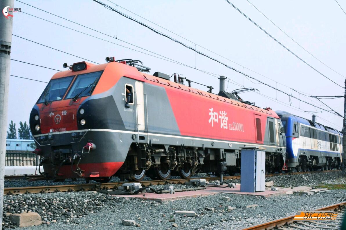 【科普】姗姗来迟-中国铁路总公司|中车大同电力机车股份有限公司|HXD2D型电力机车 - 哔哩哔哩