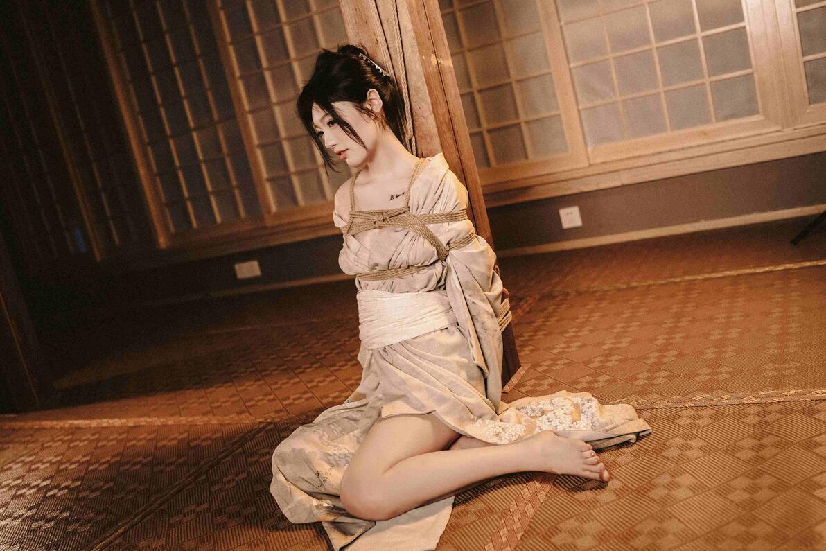 【Cosplay图集精选】桃良阿宅 绳艺 64P - 哔哩哔哩