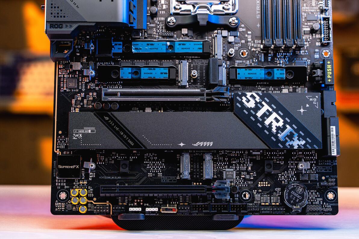 ROG Strix X870E-E Gaming WiFi 简易开箱规格分享 - 哔哩哔哩