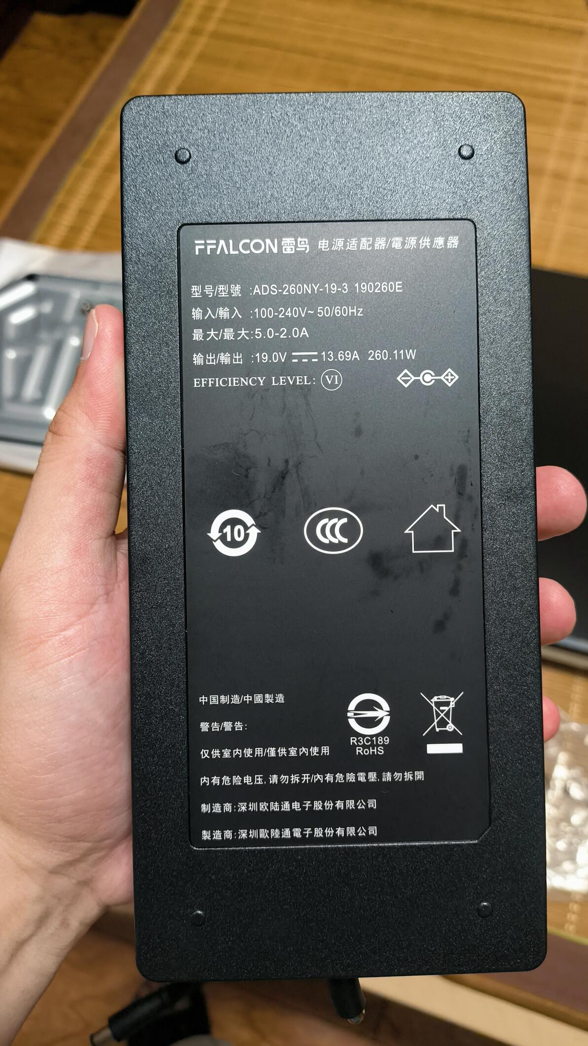 雷鸟32U8 上手体验（附 INF&ICC配置文件） - 哔哩哔哩