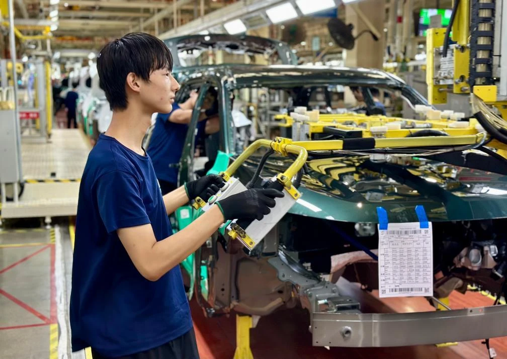 汽车轨道交通粘接新标杆：Plexus MA832 胶黏剂解决方案 - 哔哩哔哩