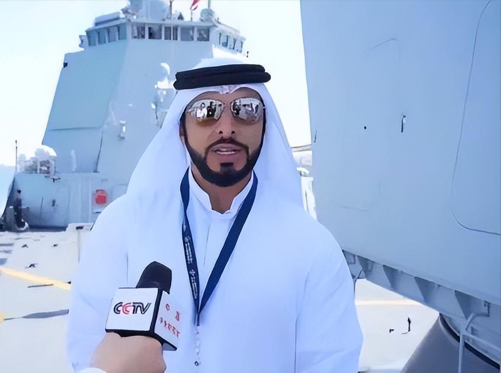 中国装备志——052D型宙斯盾驱逐舰 - 哔哩哔哩