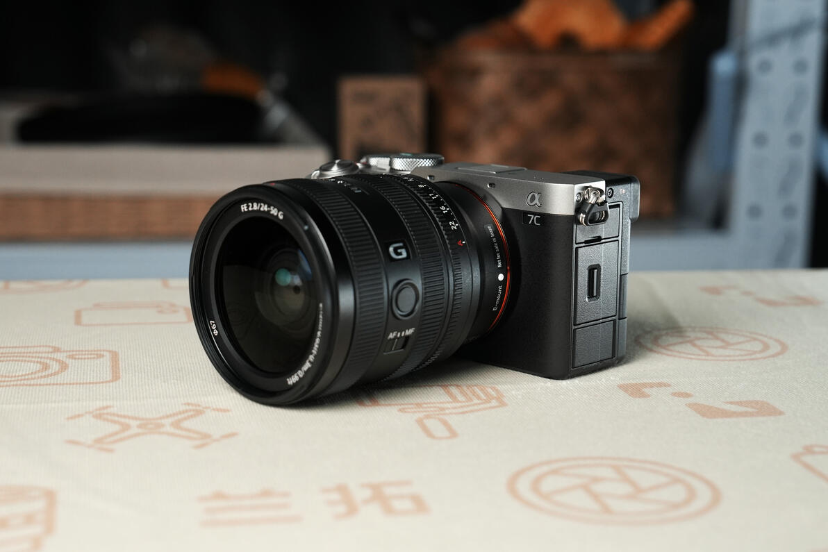 实验室测评｜大光圈变焦新标准？索尼24-50mm F2.8 G - 哔哩哔哩