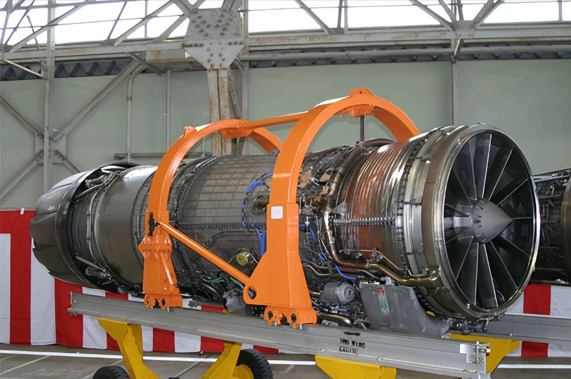 日本装备志——F-2型中型战斗机 - 哔哩哔哩