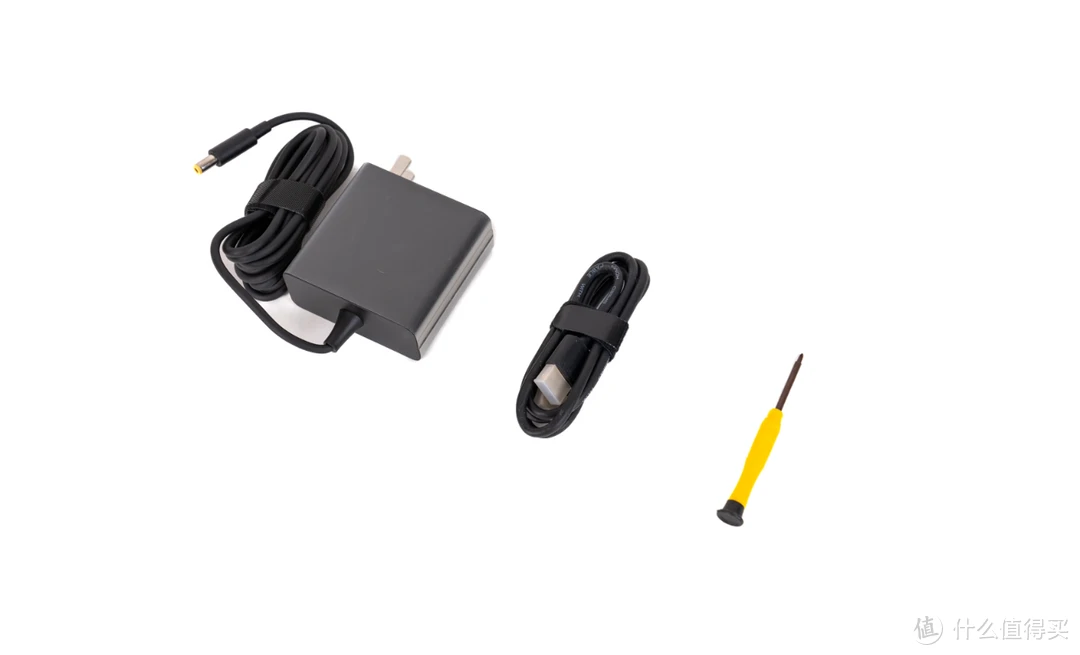 更具性价比，零刻SER8 Ryzen 7 8745HS版本开箱评测 - 哔哩哔哩