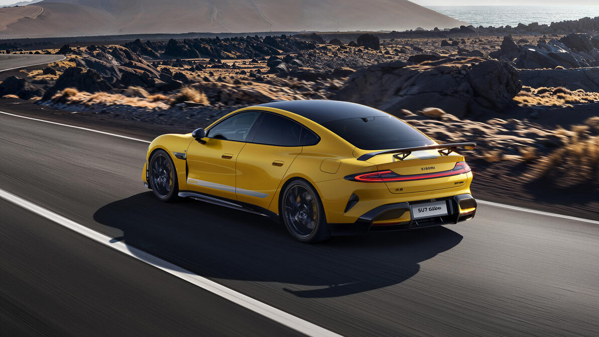 小米SU7 Ultra量产版超清4K壁纸 - 哔哩哔哩