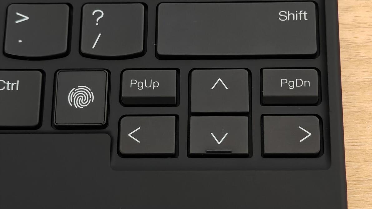 ThinkPad X1 Fold 16 键盘简单评测 - 哔哩哔哩