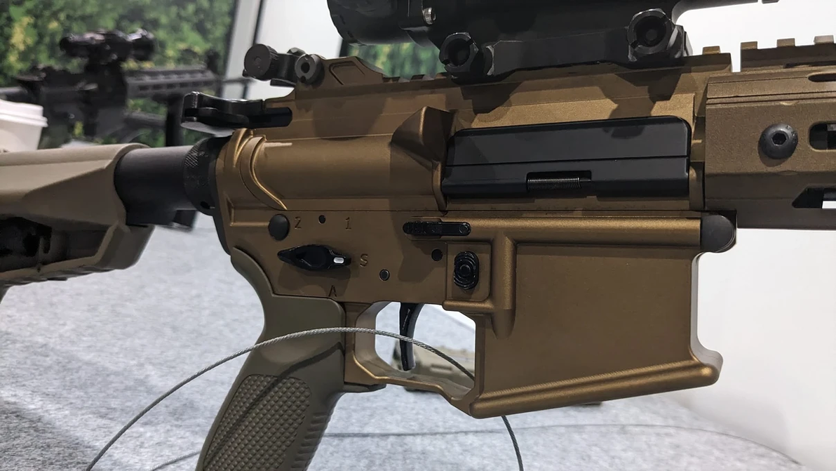 中国台湾T112式5.56公厘战斗步枪及其配件简介 - 哔哩哔哩