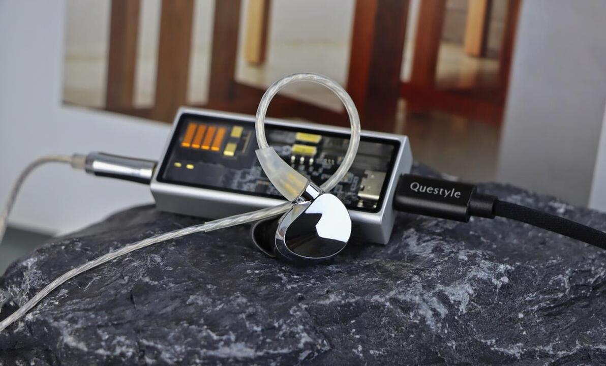 聆听音乐能发出让人感动的声音，旷世之声M15C HiFi解码耳放评测 - 哔哩哔哩