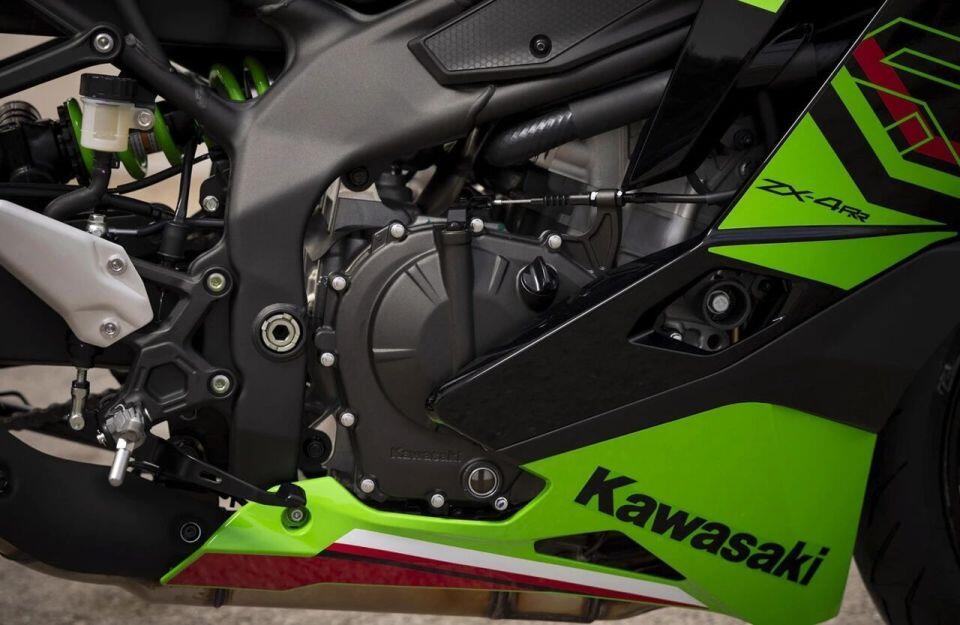 官降最高1.2万，川崎ZX-4R/RR新色上市，售价5.98万起 - 哔哩哔哩