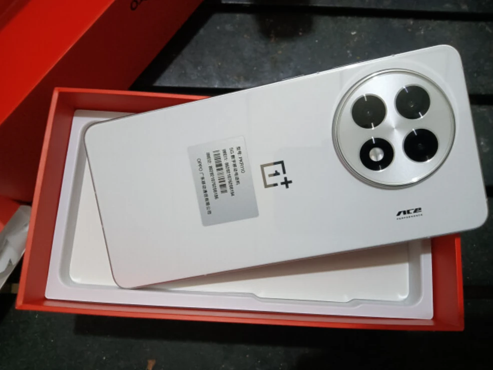 一加ace5和一加ace5pro区别大吗？ - 哔哩哔哩