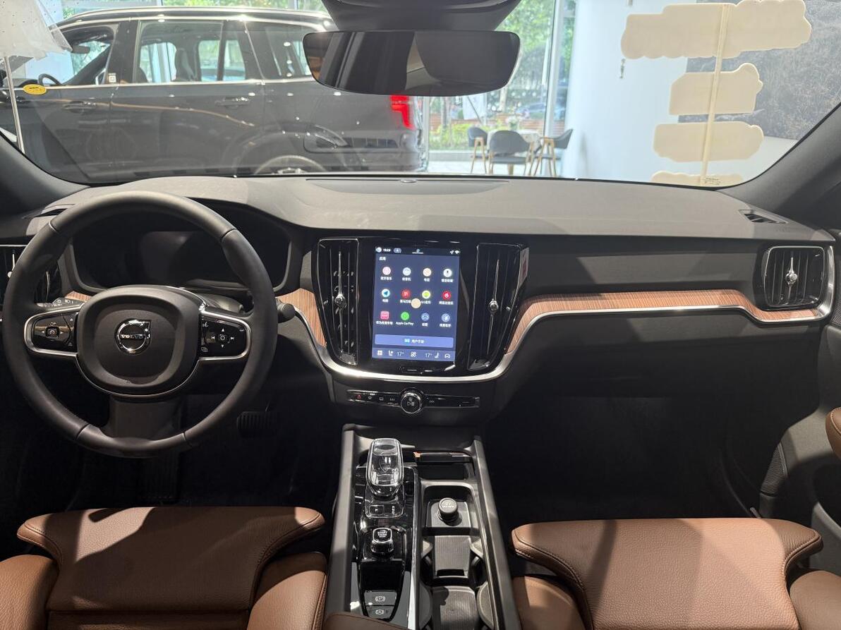 BBA 34C大跳水，如今还有哪些去买沃尔沃S60的理由？ - 哔哩哔哩