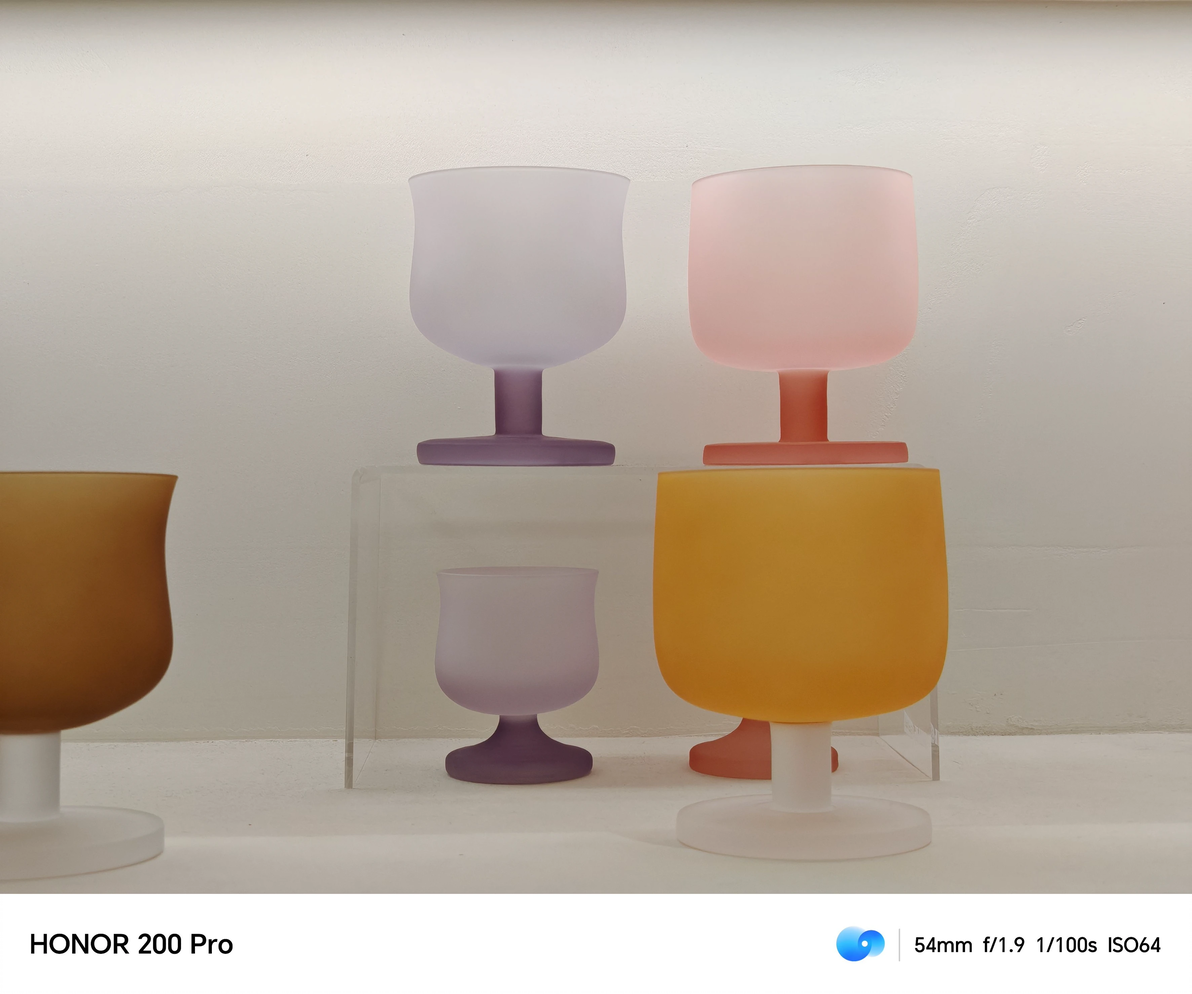 不吹不黑，荣耀200Pro使用一个月，对比荣耀100Pro说说真实感受 - 哔哩哔哩