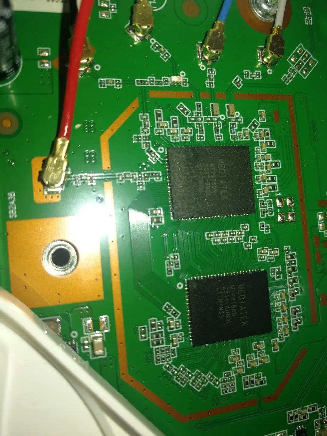 【图赏】40包邮！中兴G1610 FTTR子路由拆解，猜猜是什么无线方案【MizuiroBOX第2季】 - 哔哩哔哩