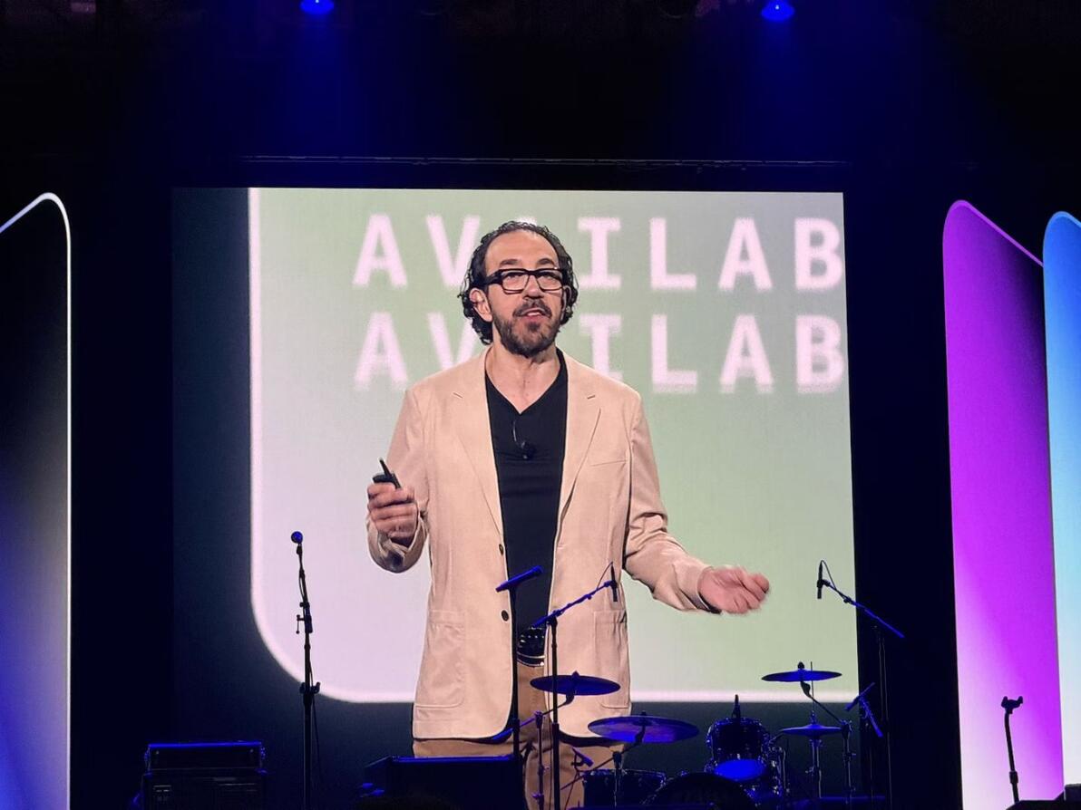 Trainium3+Graviton5打出组合拳，Lambda迈入可控时代 - 哔哩哔哩